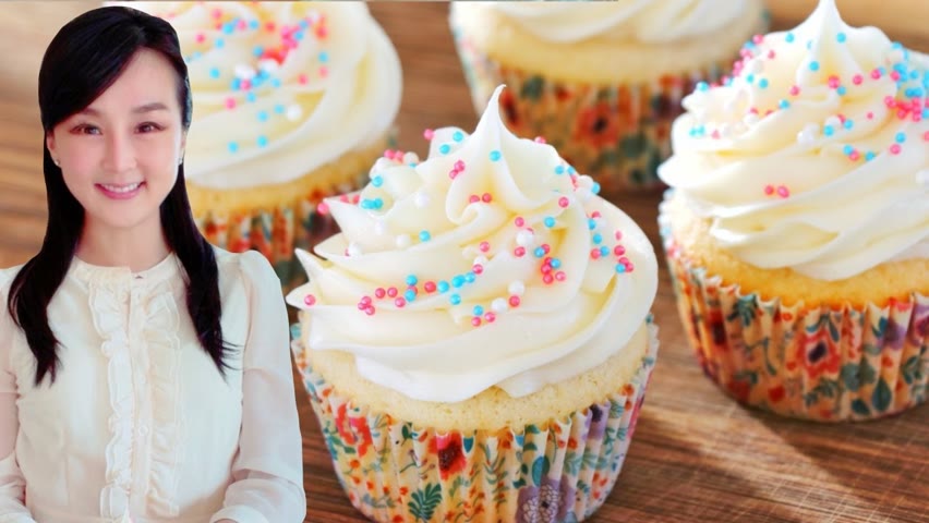 How to Make Vanilla Cupcakes from Scratch 🧁🧁 🧁 "CiCi Li - Asian Home ...